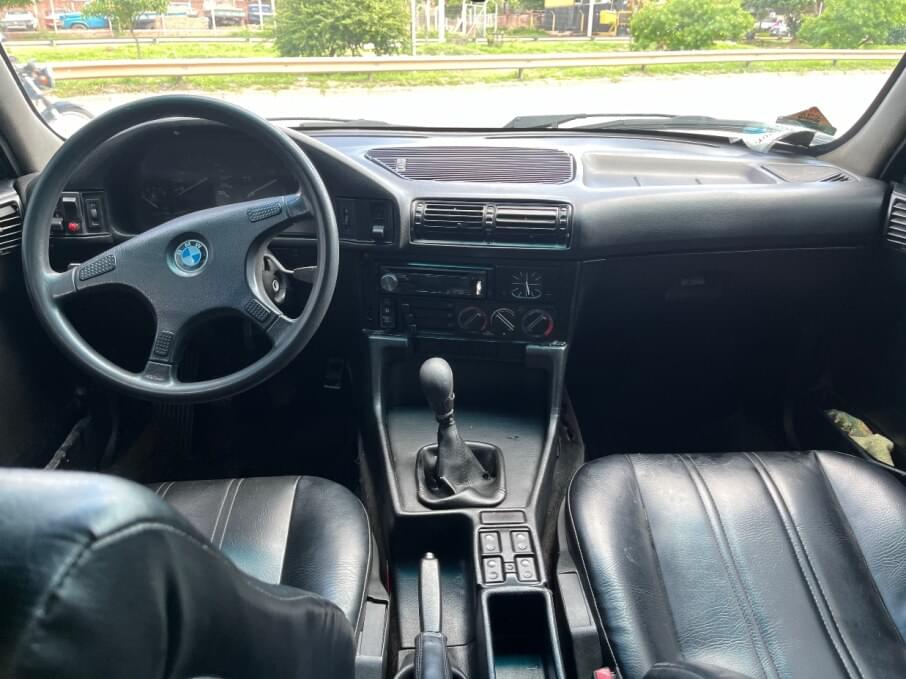 Auto Usado BMW 525 1994 80.000 Kms. | Autopia.com.bo
