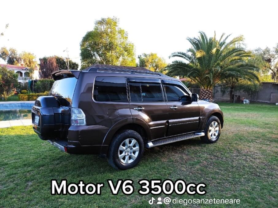 Auto Usado Mitsubishi Montero 2018 51.000 Kms. | Autopia.com.bo